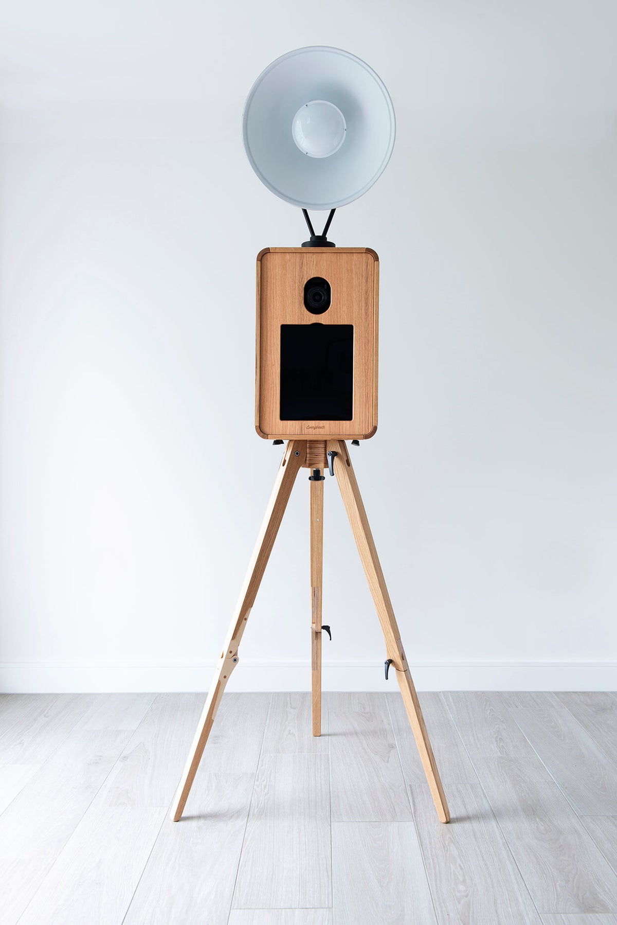 Everybooth - Luxury Wooden Photo Booths For Sale